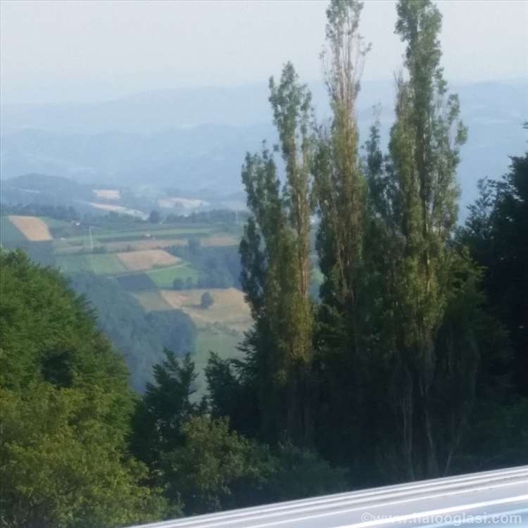 Povlen, nedaleko ,kuca | Halo Oglasi