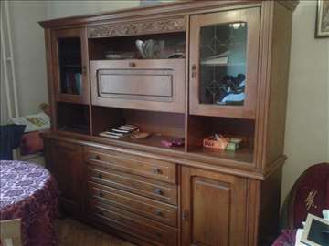 Vitrine | Halo oglasi