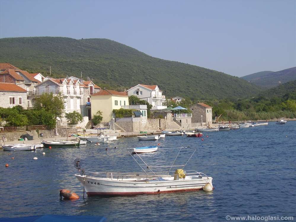 Crna Gora, Bigovo, kuća za odmor | Halo Oglasi