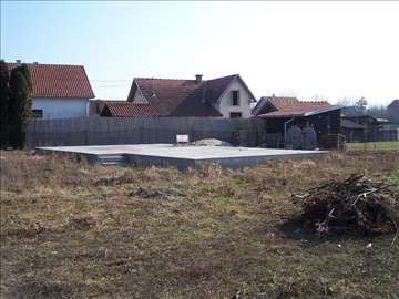 Prodaja zemljišta Surčin | Halo oglasi nekretnine