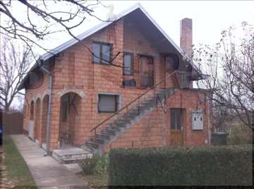 Prodaja kuća Surčin | Halo oglasi nekretnine