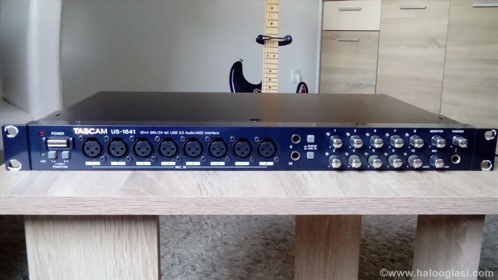 Tascam US-1641 16-kanalna studijska kartica | Halo Oglasi