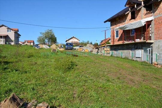 Prodaja zemljišta Miljakovac | Halo oglasi nekretnine