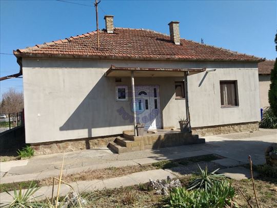 Prodaja kuća Rumenka | Halo oglasi nekretnine