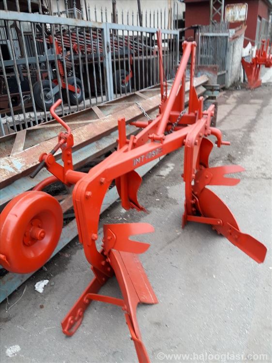 Plug IMT 757 | Halo Oglasi