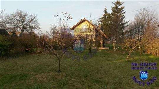 Prodaja kuća Čenej | Halo oglasi nekretnine