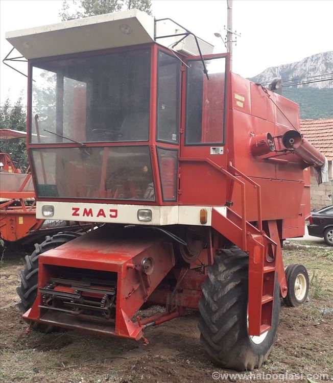 Prodaja kombajna Zmaj 142 | Halo Oglasi