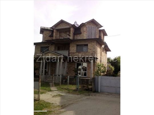 Prodaja kuća Batajnica | Halo oglasi nekretnine