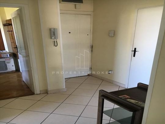 Prodaja stanova Blok 37 | Halo oglasi nekretnine