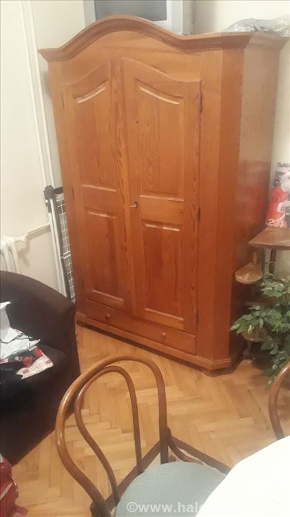 Dobro ocivani drveni stilski ormato | Halo Oglasi