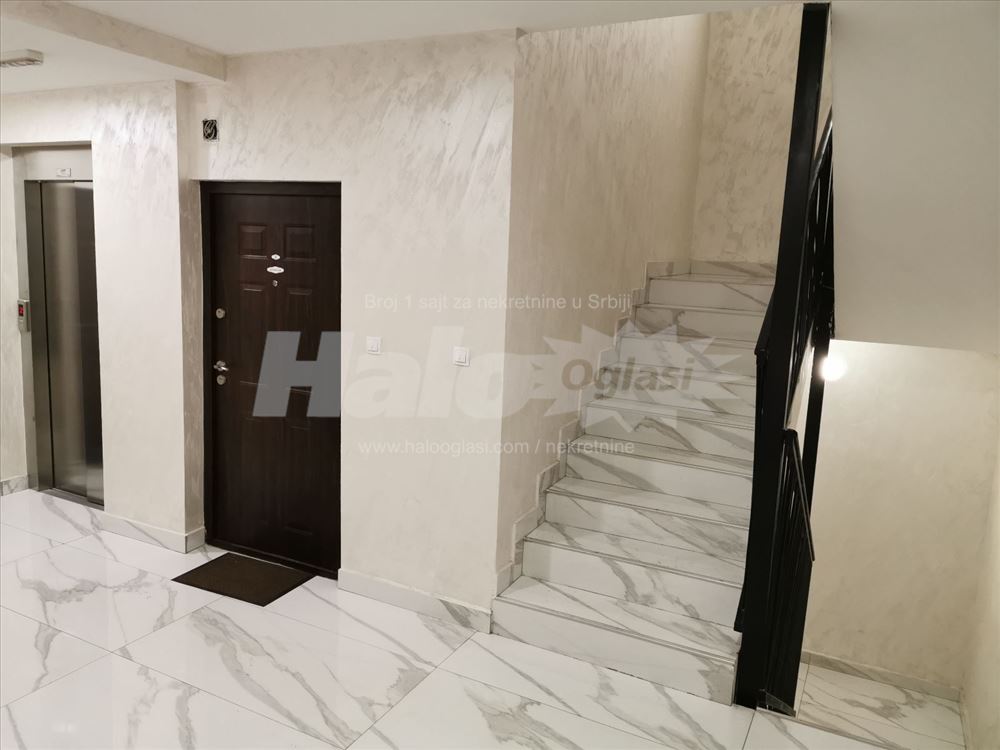 Nov stan 72m2 | Halo Oglasi