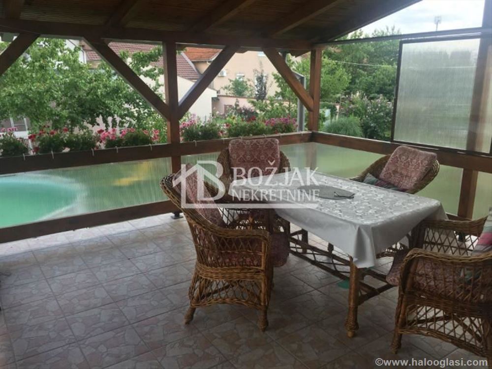 Izuzetno lepa kuca sa poslovnim prostorom, bez ula | Halo Oglasi