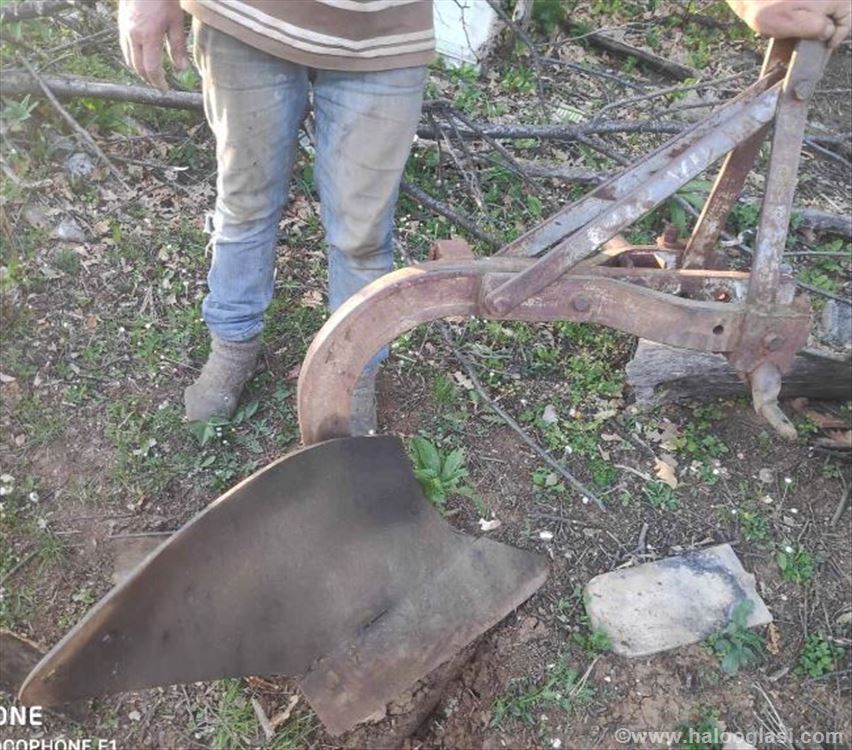 Jednobrazni plug za traktor - plug za jednu brazdu | Halo Oglasi
