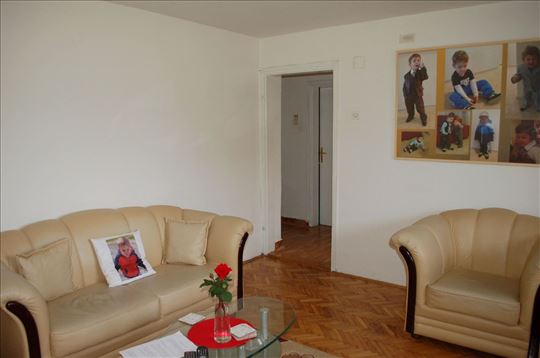 Prodaja kuća Borča | Halo oglasi nekretnine