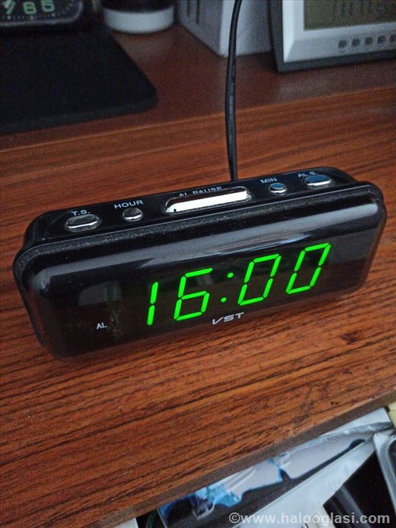 Kucni sat budilnik zeleni | Halo Oglasi