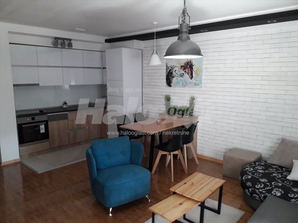 Moderan stan | Halo Oglasi