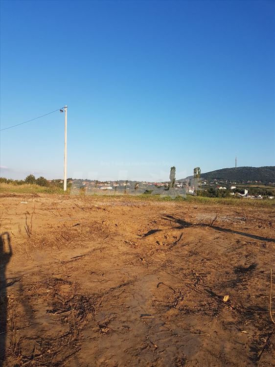 PRODAJEM PLAC U JAJINCIMA, selo Rakovica | Halo Oglasi