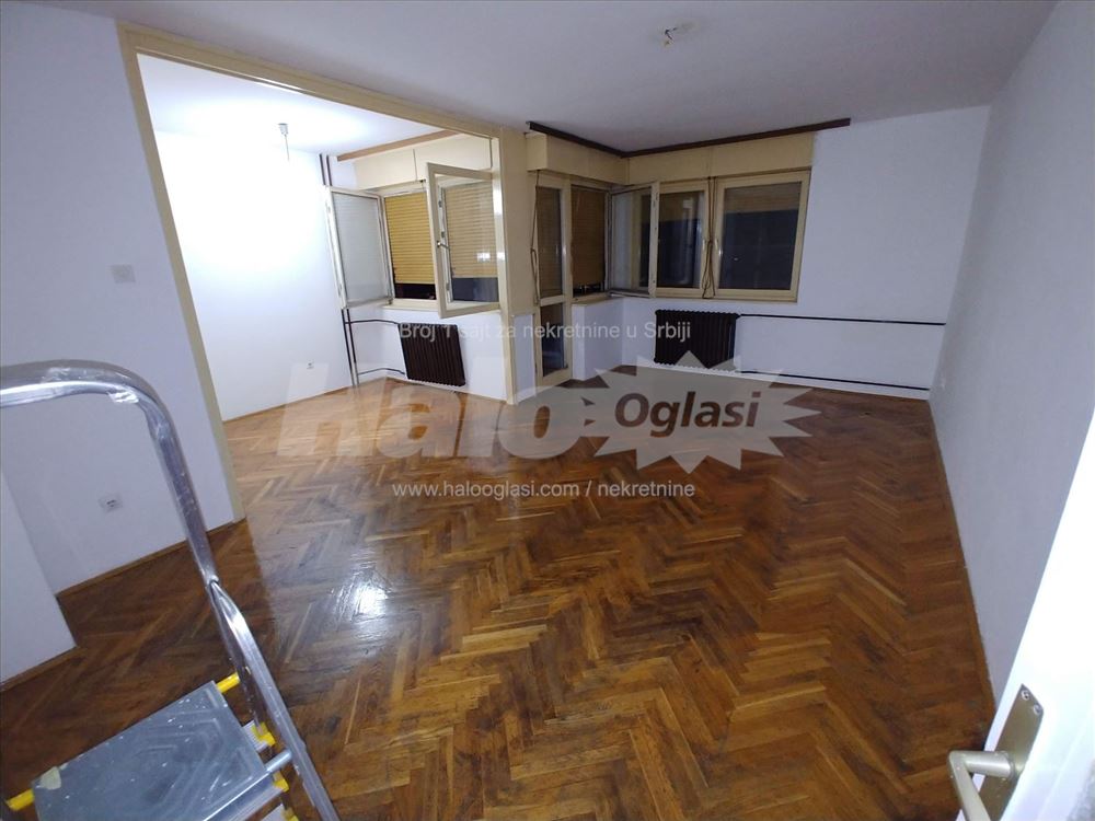 Izdajem stan | Halo Oglasi