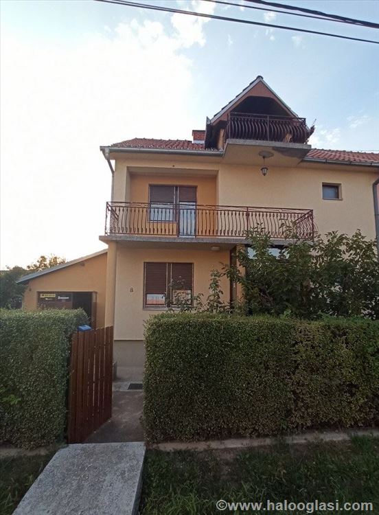 Kuca - Sumarice - 228 m2 | Halo Oglasi