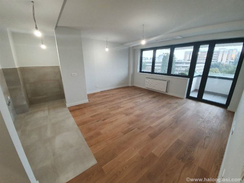 Novi Beograd-Blok 32-Novogradnja-Trosoban-Dva gara | Halo Oglasi