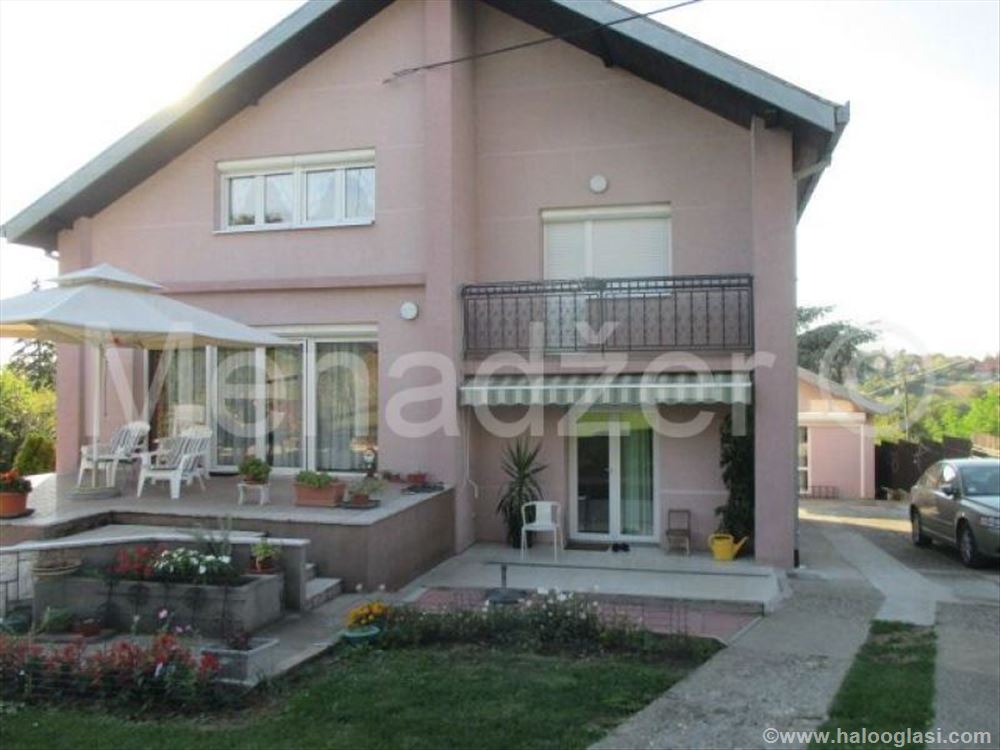 VRANIC, 2 kuce 257m2, 12 ari plac, uknjizeno | Halo Oglasi