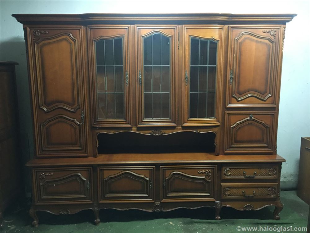 Vitrina | Halo Oglasi