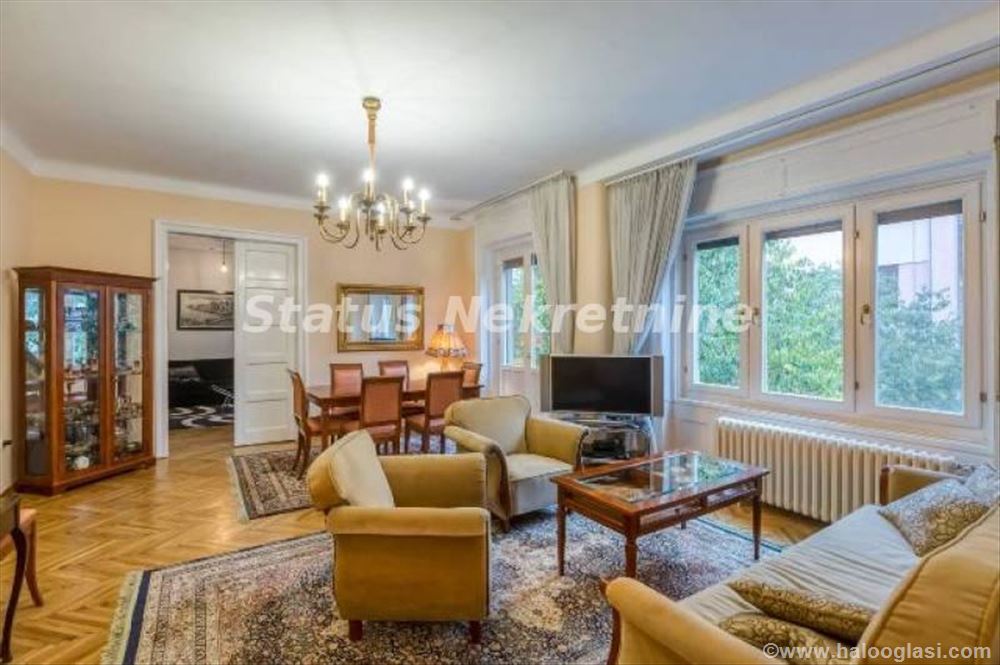SALONAC - RENOVIRAN - STARI GRAD | Halo Oglasi