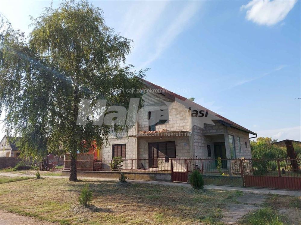 Prodaja kuće u Savinom selu | Halo Oglasi Prodaja kuće u Savinom selu | Halo Oglasi
