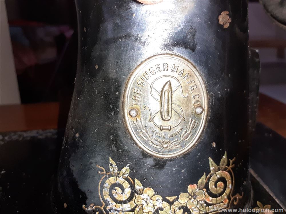 singer mašina iz 1882 godine | Halo Oglasi