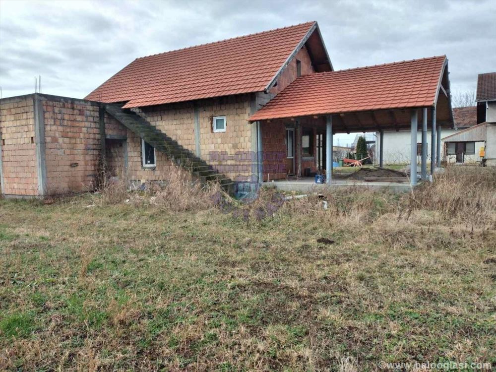 Rumenka, Centar, Kuća, 93m2 | Halo Oglasi