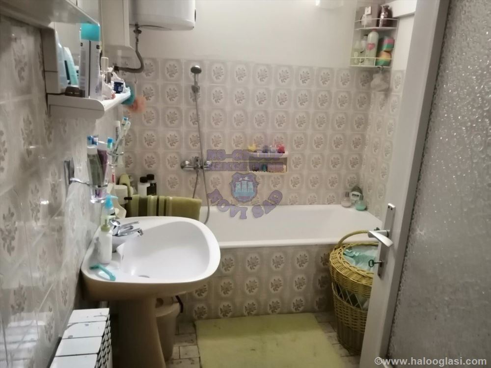 Temerin, Centar, Kuća, 137m2 | Halo Oglasi