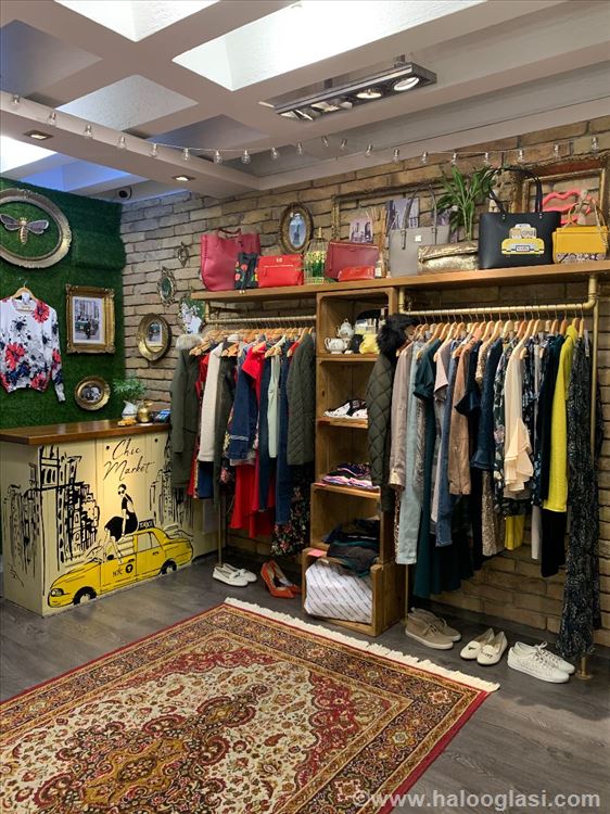 Prodaja razradjenog butika u centru grada | Halo Oglasi