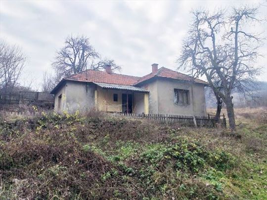 Prodaja kuća Gornji Milanovac okolina | Halo oglasi nekretnine