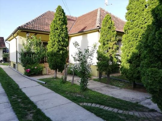 Kuće na prodaju Temerin | Halo oglasi