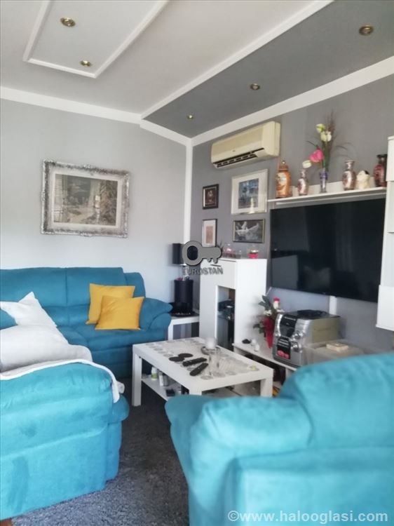 ODLIČAN 2.5 STAN ADAPTIRAN U 3.5, BLOK 71 | Halo Oglasi