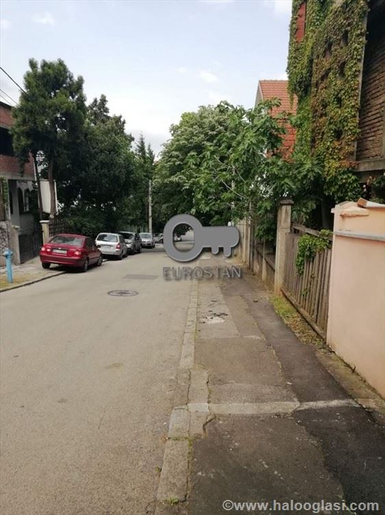 Zvečanska HUMSKA Savski venac Beograd Srbija | Halo Oglasi