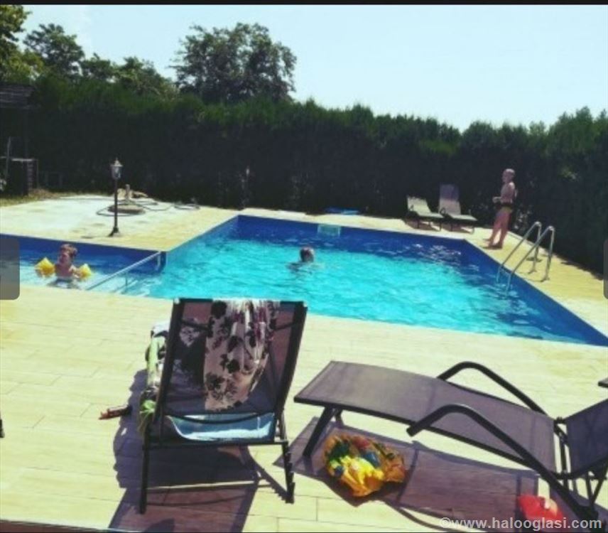 Vila sa bazenom Srebrno jezero | Halo Oglasi
