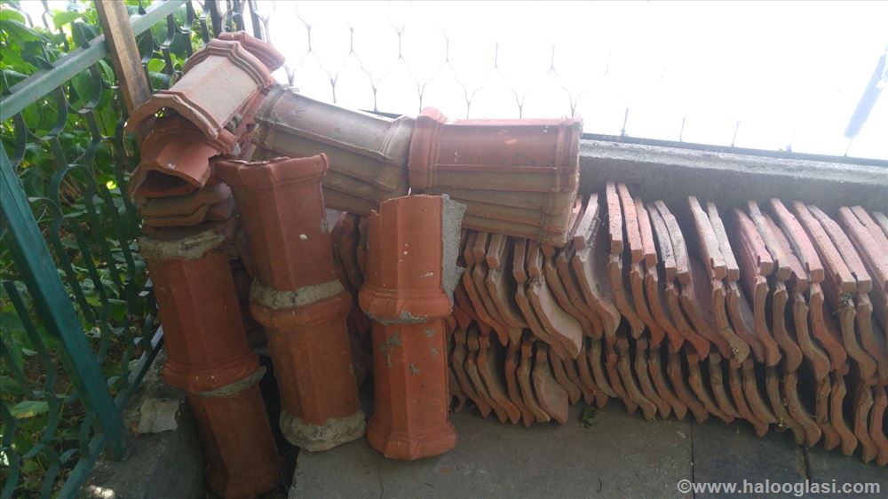 Stara krovna građa (stari crep i stare letve) | Halo Oglasi