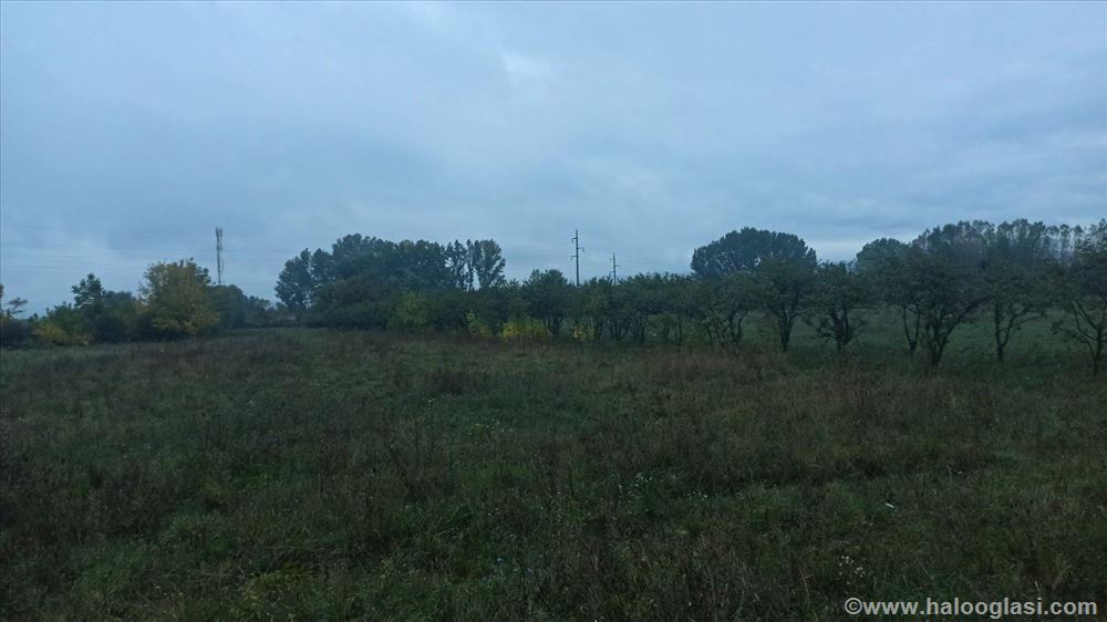 Plac 57ari Ledena stena | Halo Oglasi