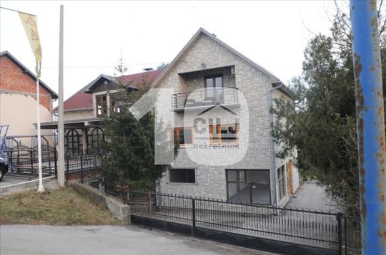 Kuće na prodaju Kraljevo | Halo oglasi