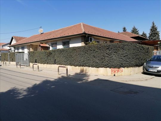 Kuće na prodaju Miljakovac | Halo oglasi