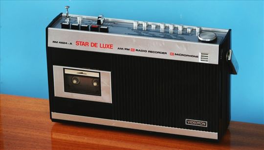Muzičke linije i radio kasetofoni | Halo oglasi