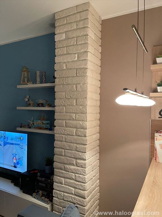 Stara rustik cigla u beloj boji od gipsa | Halo Oglasi