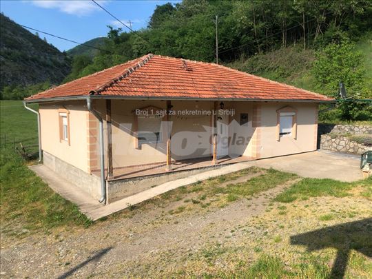 Kuće na prodaju Kraljevo | Halo oglasi