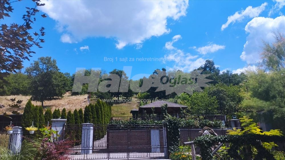 Extra plac-centar Vrcina.etno stil.gradjevinski | Halo Oglasi