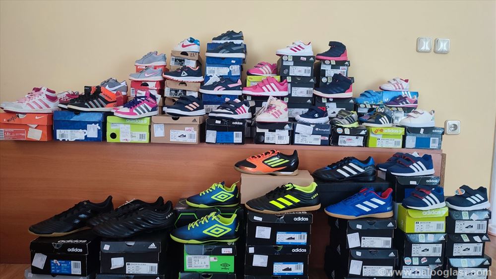 Patike original Nike, Adidas, Reebok dečije u pola | Halo Oglasi