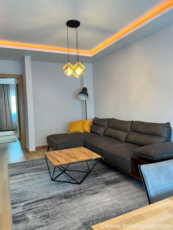 Prodaje se Lux 3.5-87kv,garaza,Namesten | Halo Oglasi