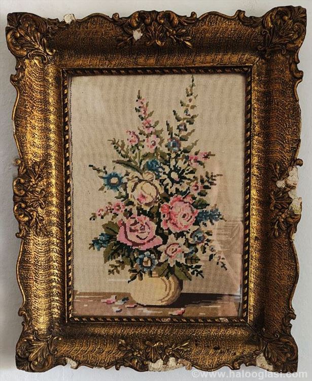 Veliki cvetni goblen sa ramom 63 x 52 cm | Halo Oglasi