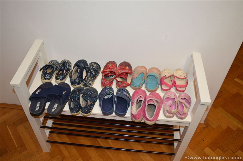 Decije papuce prodajem | Halo Oglasi