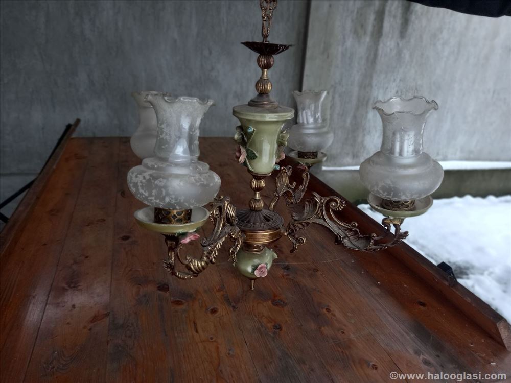 Luster retro | Halo Oglasi